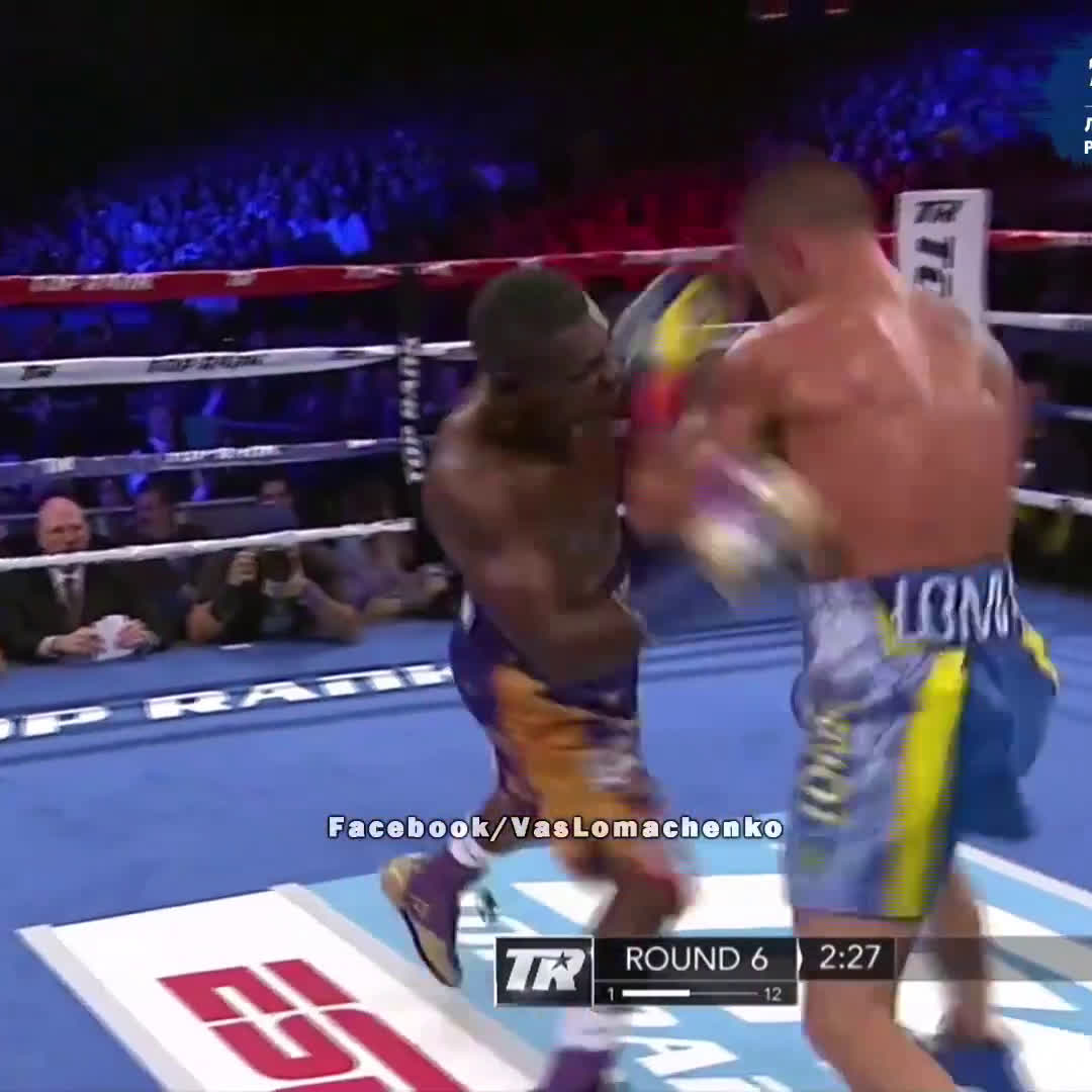Vasyl Lomachenko Introduces Rigondeaux to The “Matrix“ 👽
