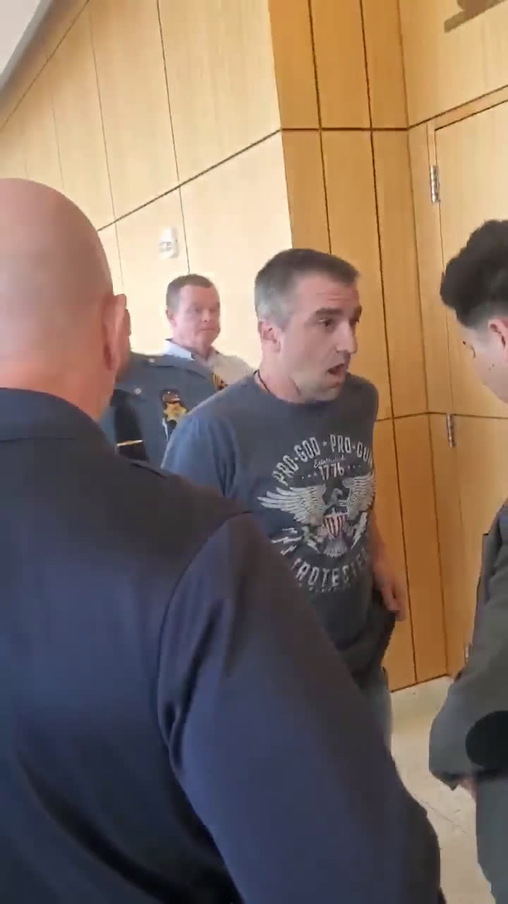 Watch detained-by-ICE-outside-NorCo-Courthouse | Streamable