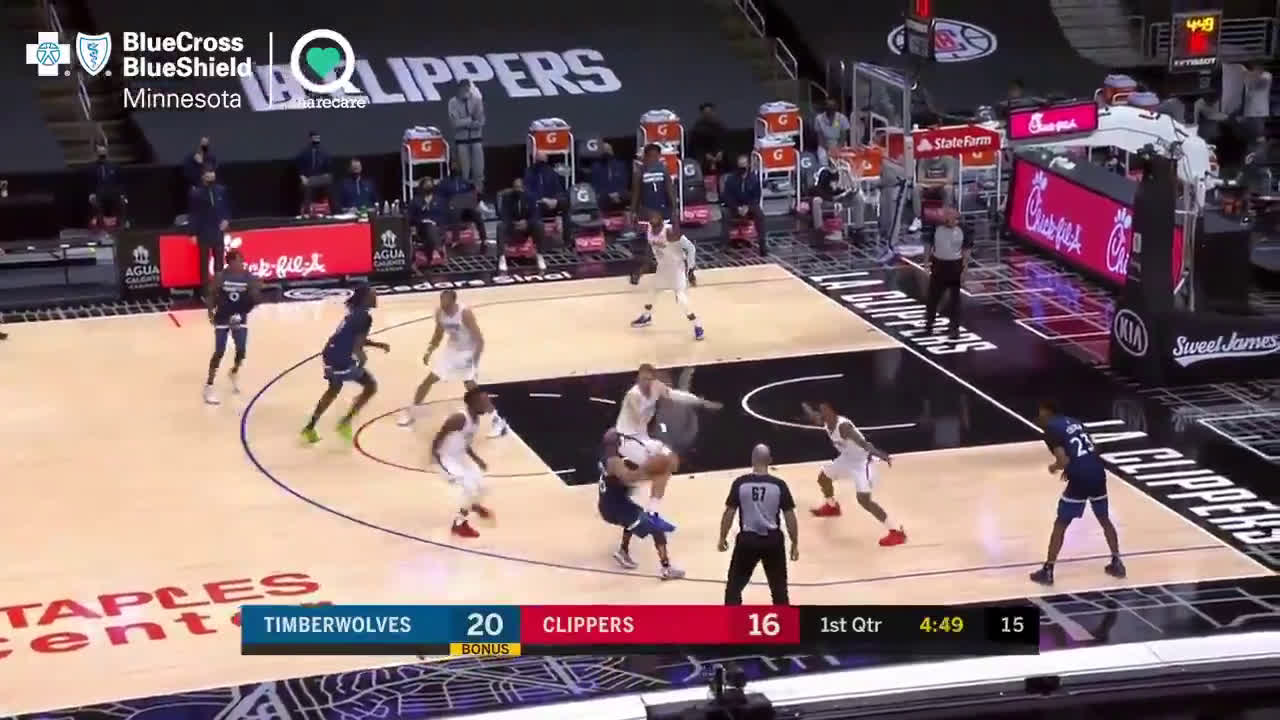 [HIGHLIGHT] Jordan McLaughlin feeds rim-running Naz "NAZ REID" Reid for ...