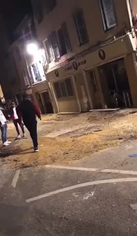 Boucaque s’en prend à des blancs