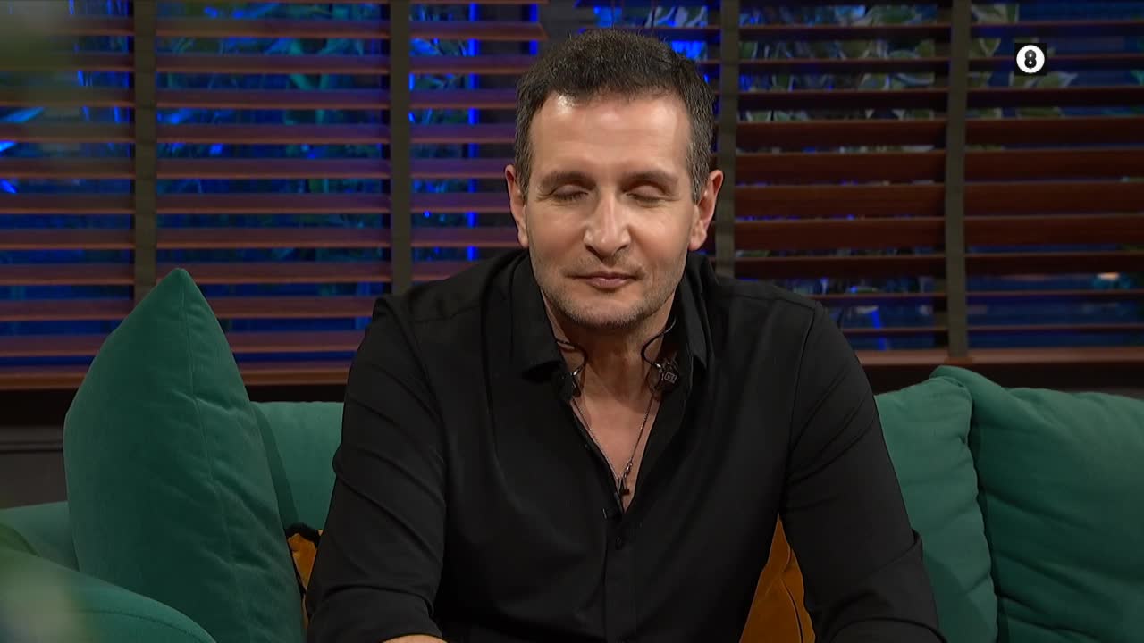 Watch E1469_PAREA_E15_SABBATO_08-02_2200 | Streamable