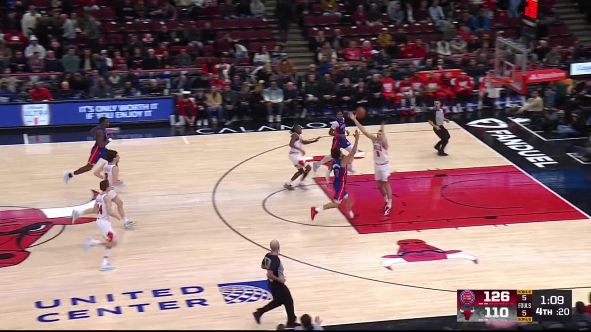 Watch Ausar mid lob assist to Duren for the jam | Streamable