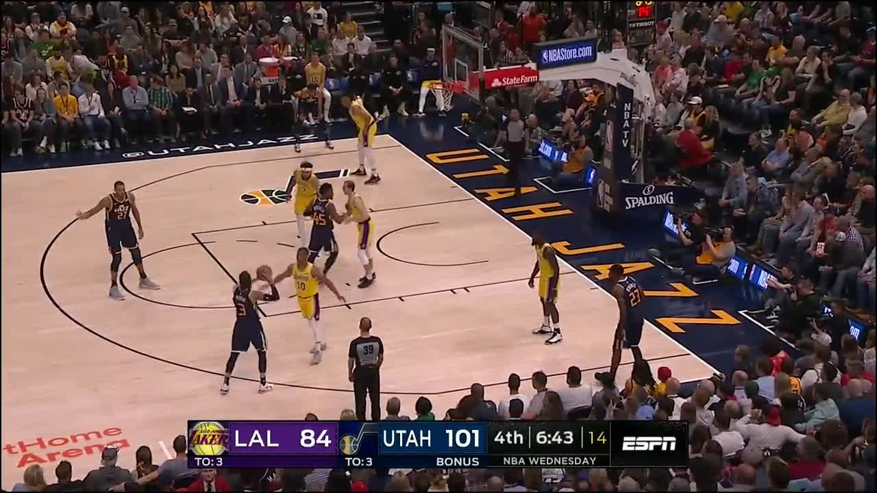 Rudy Gobert takes a 20-foot jump shot
