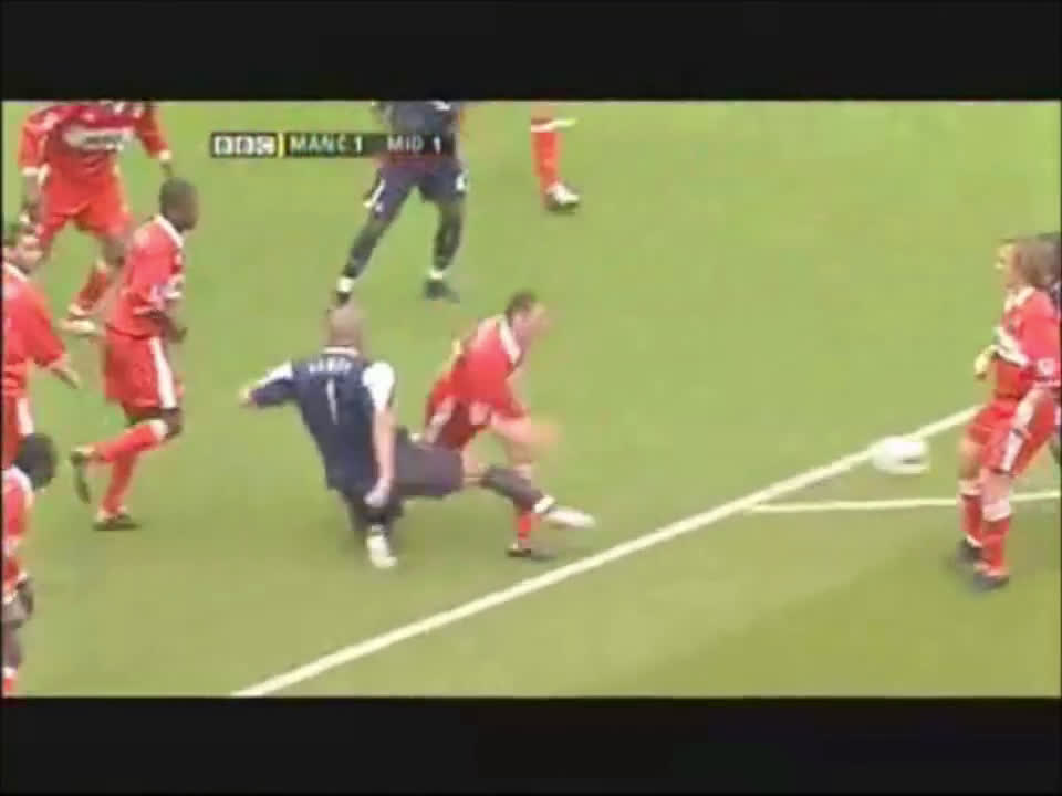 Man City GK David James plays in outfield