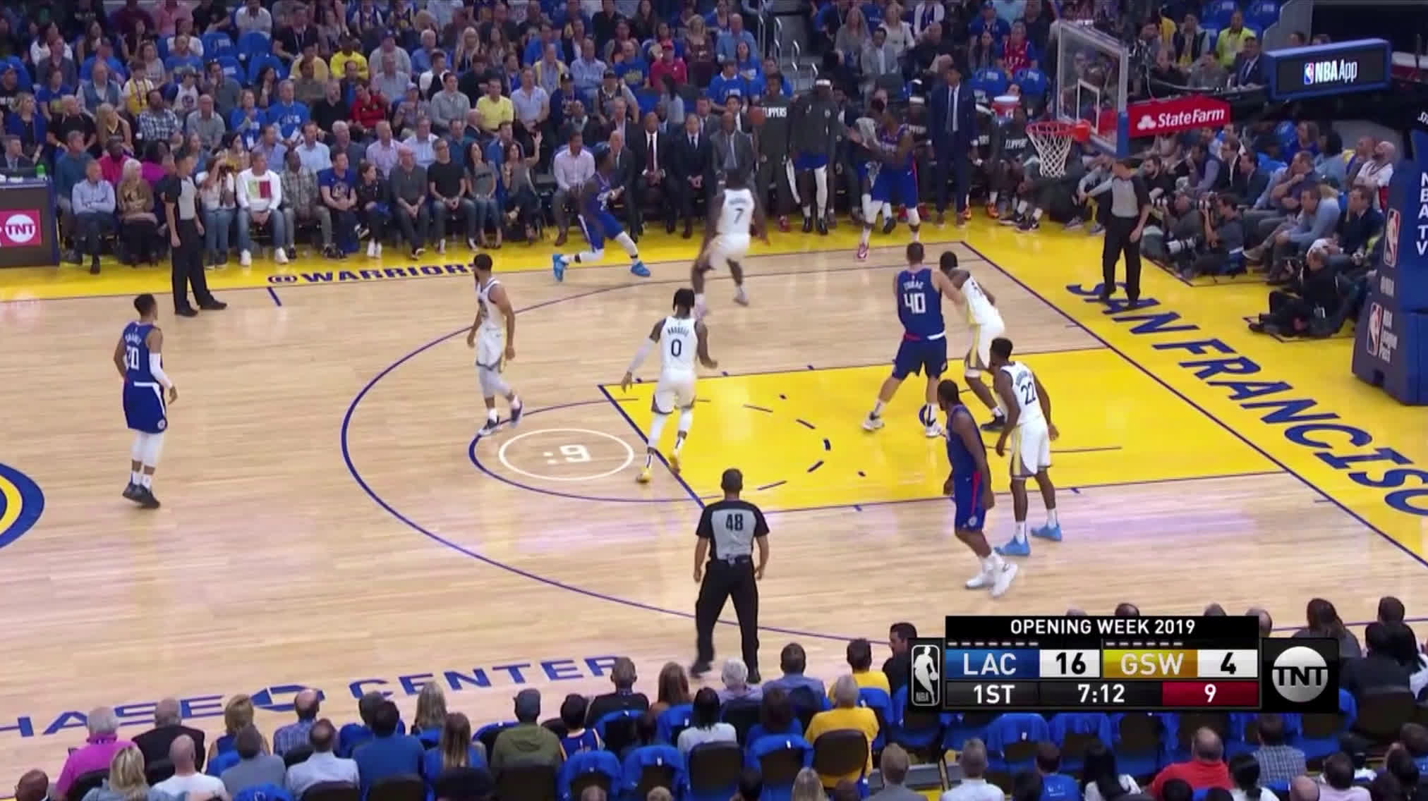 kawhi hook skip pass