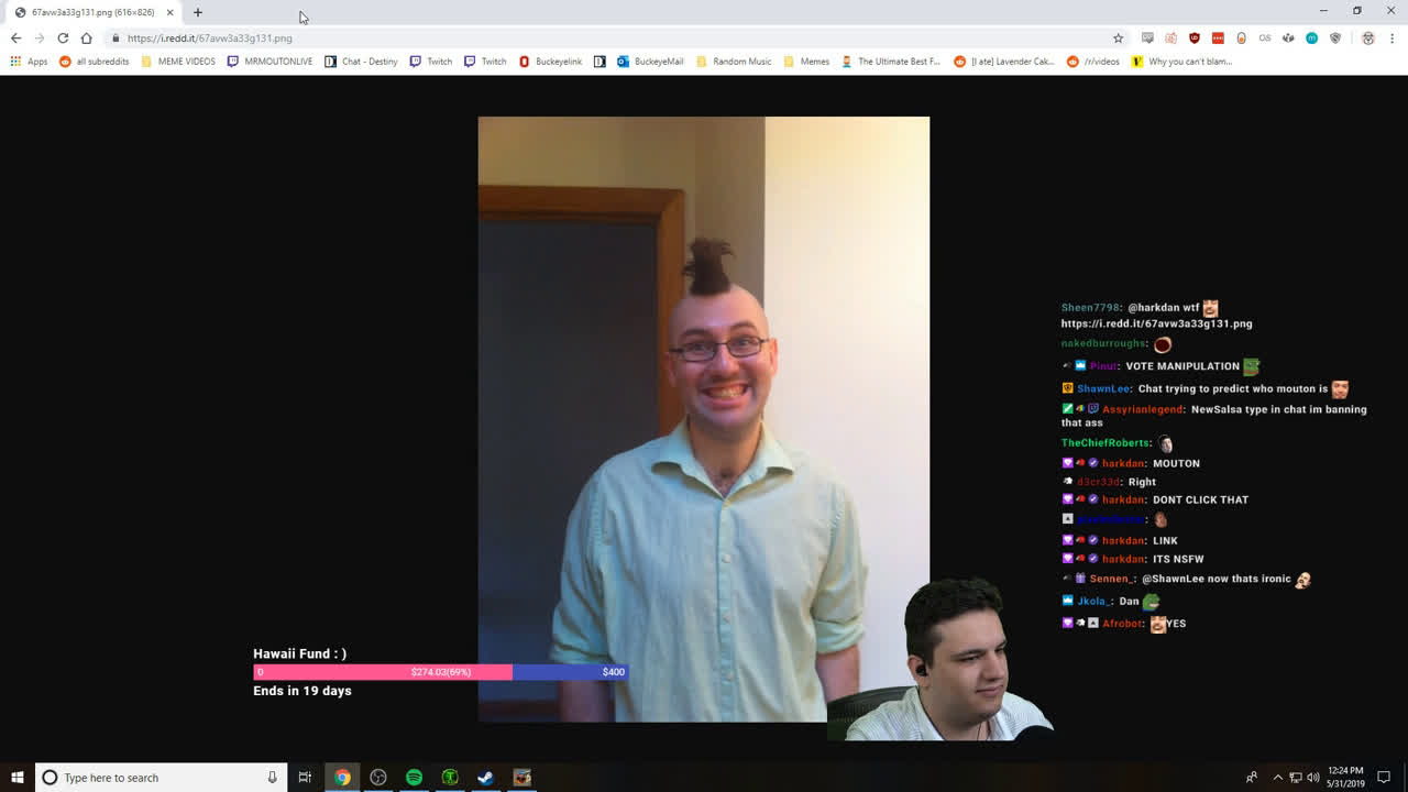 Mouton finds a picture of Harkdan