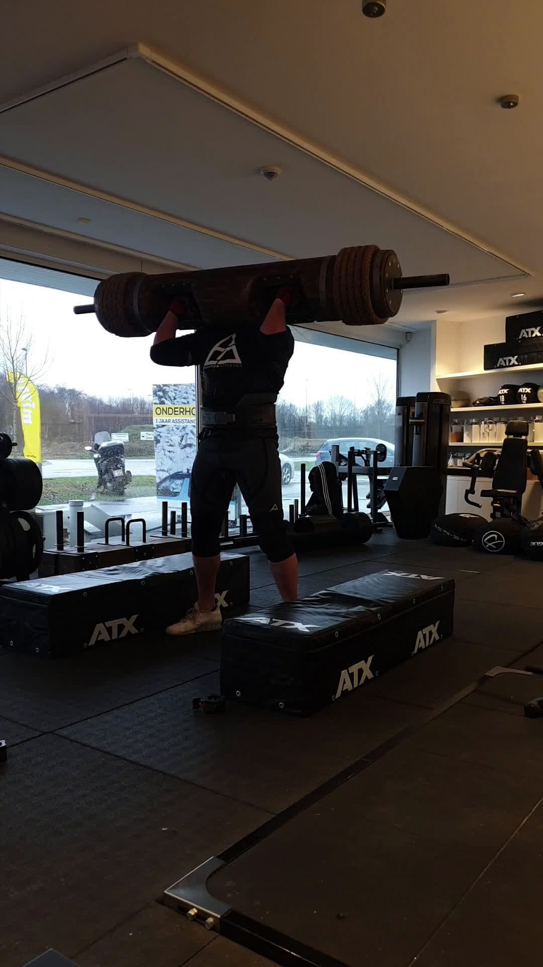 30-12-2022 112kg log lift