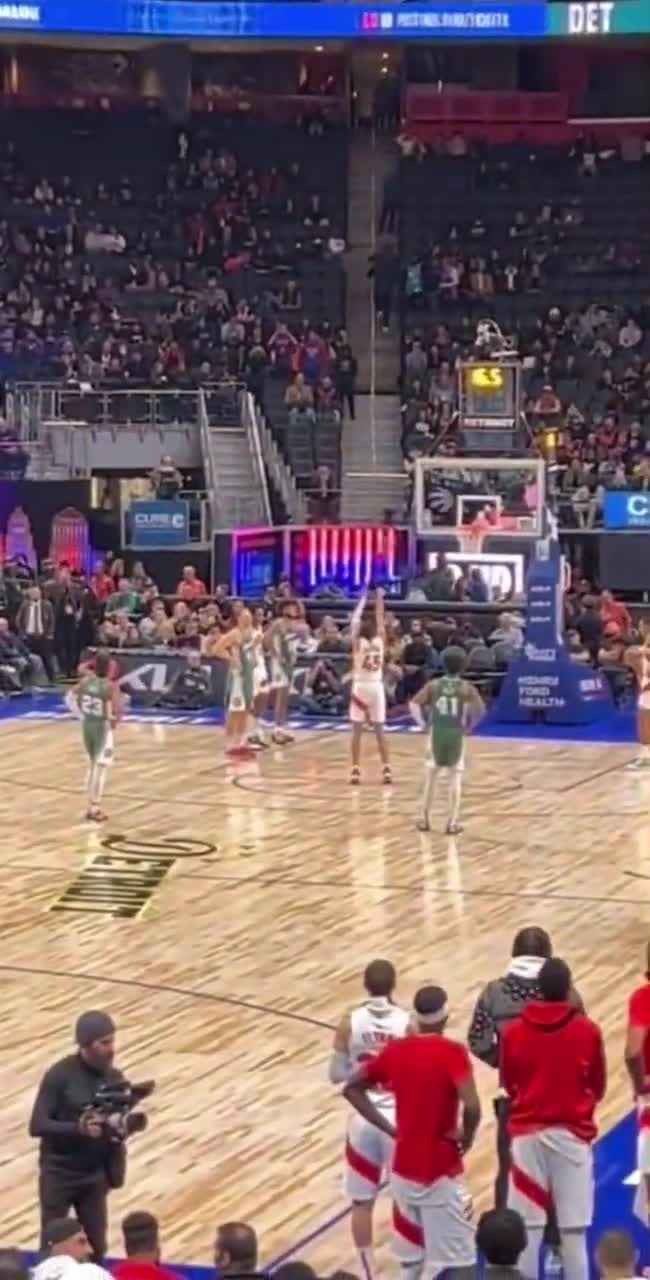 raptors fans taking over the pistons arena