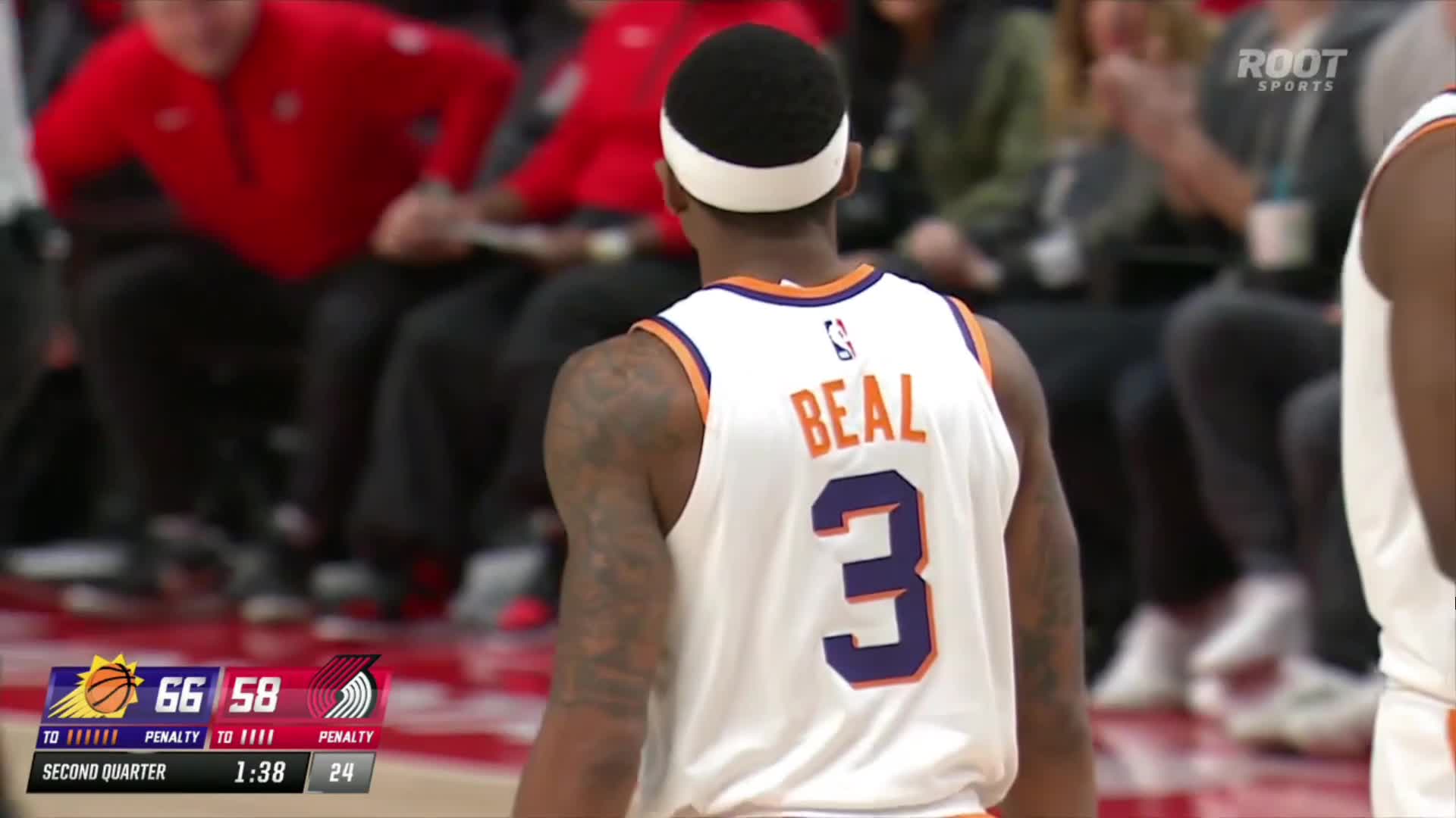 Scoot fights over the screen and gets to his defender to draw the ...