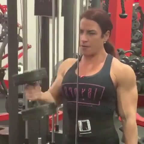 Watch nadia.capotostoifbbpro_52677837_552704825235387_1963895159263330304_n | Streamable