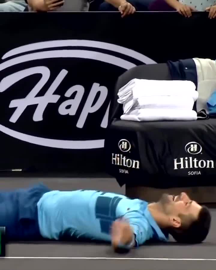 Watch Bastien Fachan - What is happening at the Djokovic-Dimitrov exho lmao | Streamable