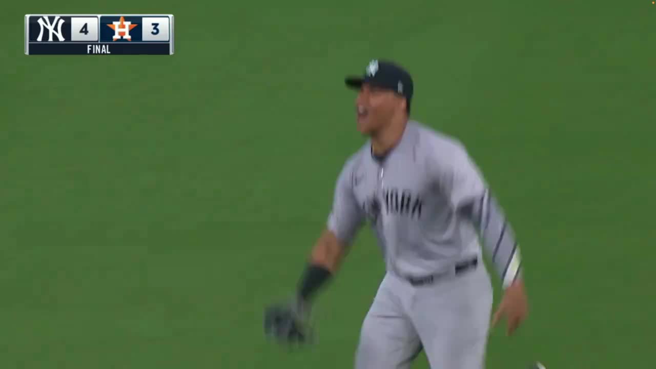 Watch Talkin' Yanks - VERDUGO SLIDING GRAB FOR THE WIN! | Streamable