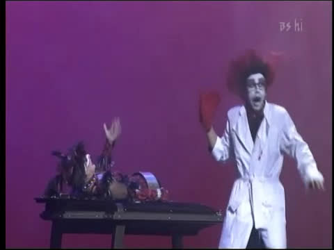 Impossible Sawing in Half - Philippart and Anja (FISM 2003)