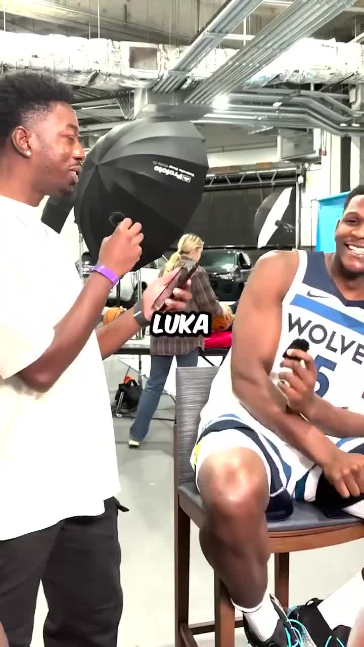 Watch ClutchPoints - “Who would win 1-on-1 in their prime?... [Chris Paul or Rajon Rondo ...