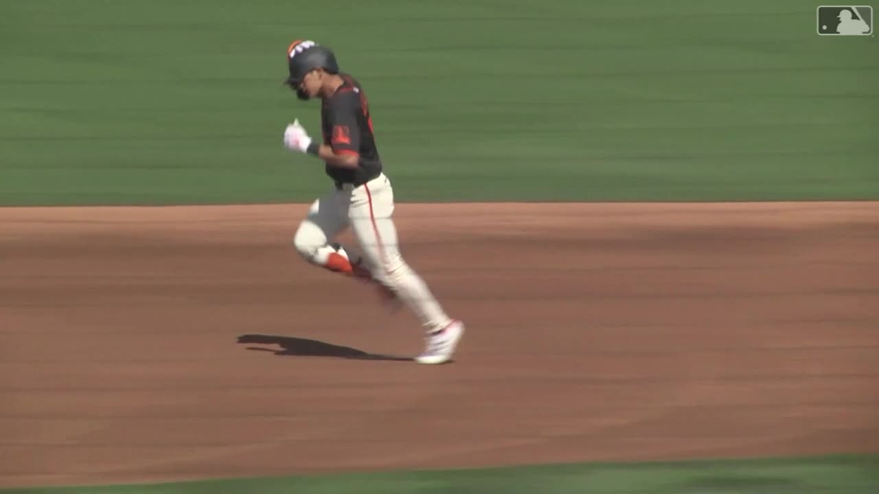 Watch Jung Hoo Lee's solo home run | Streamable
