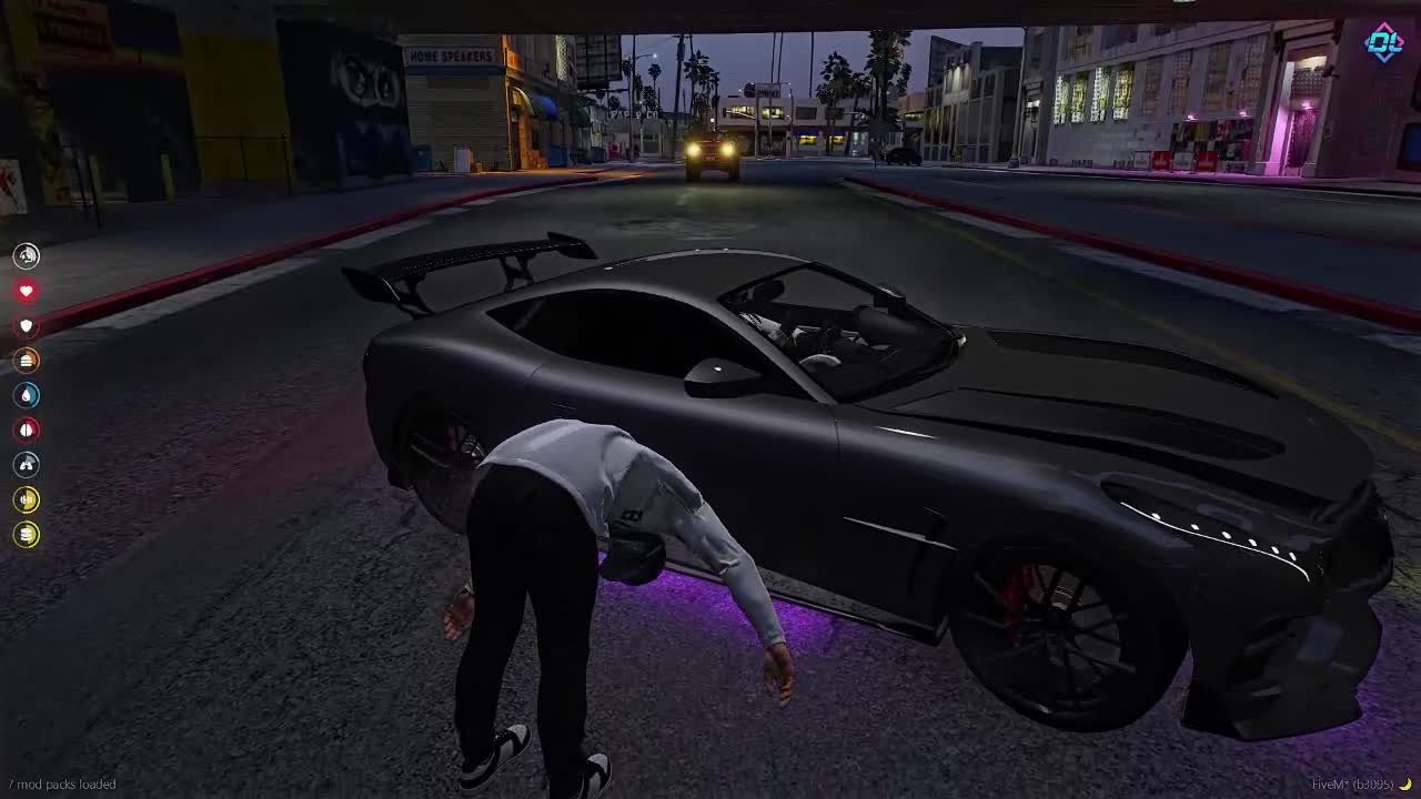 Watch FiveM_by_Cfxre_-__1294561955469590528 | Streamable