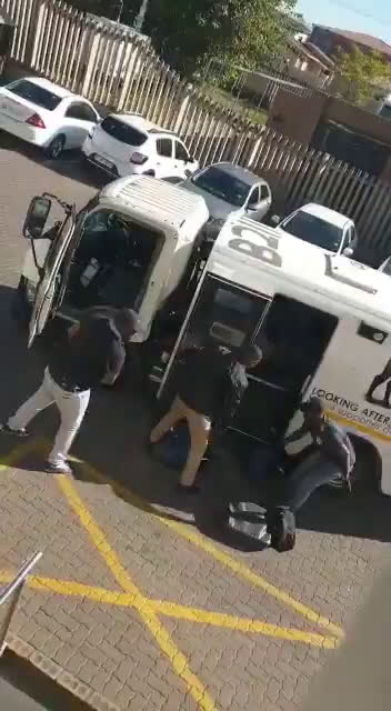 Armed CIT robbery at Laudium Square, Pretoria 2019-05-14