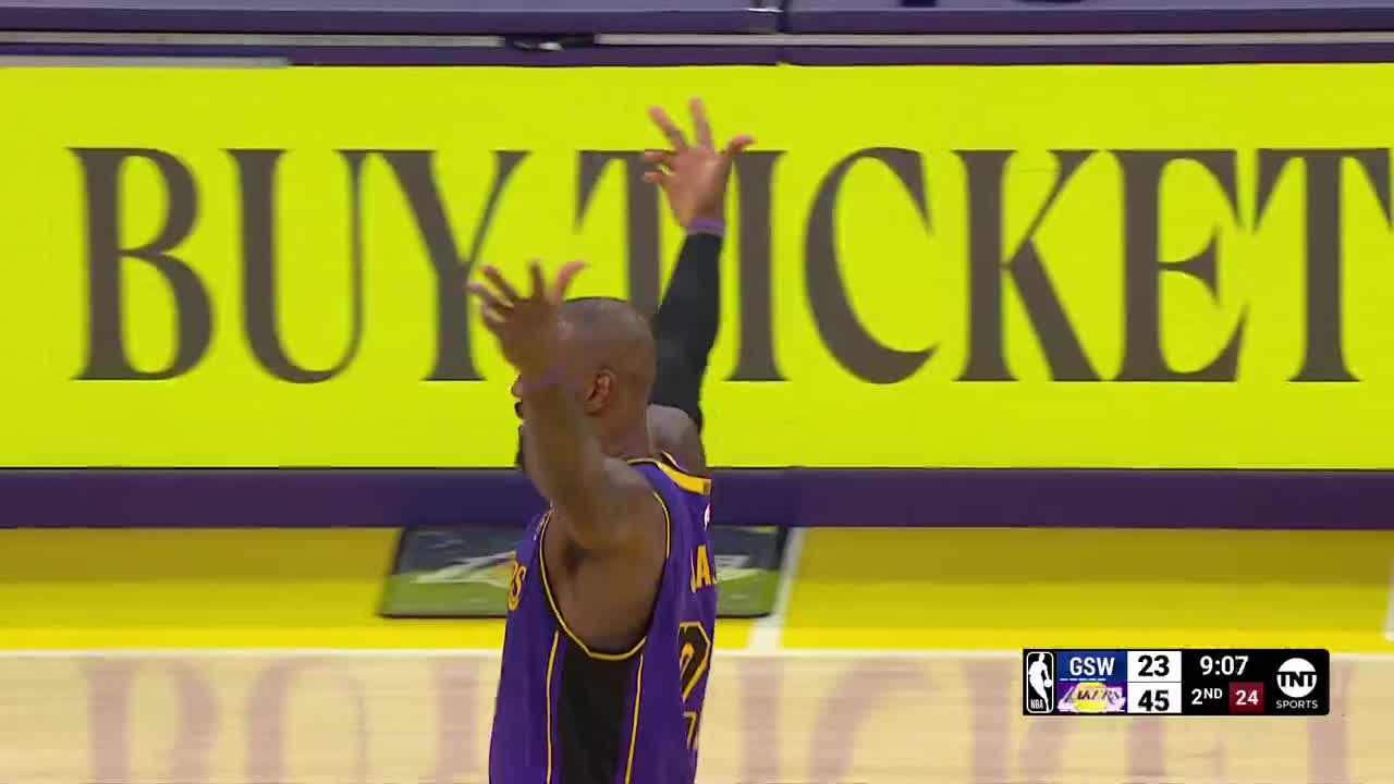 Watch NBA - LEBRON'S 3RD STRAIGHT 3... THIS ONE FROM THE LOGO 😱😱😱 ...