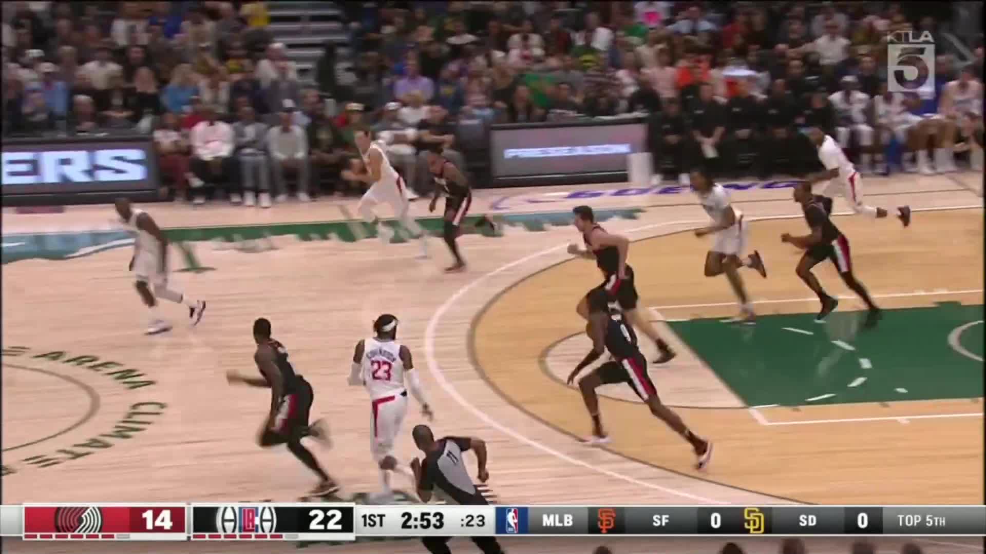 Grant with the sick block and the hit ahead pass to Nas for the jam