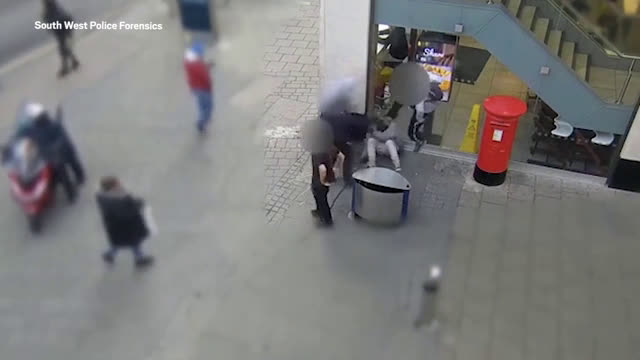 Watch 640x360_MP4_6795131014961085031 | Streamable