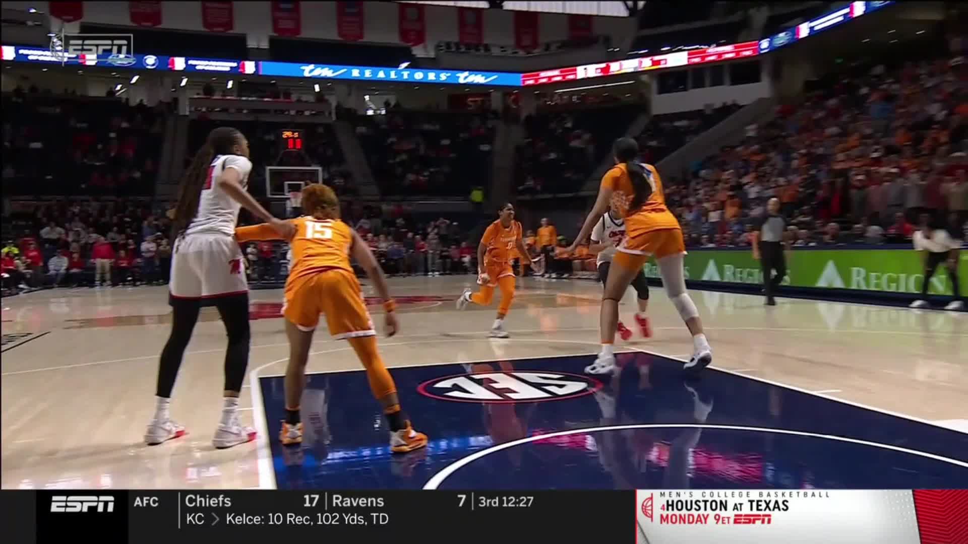 Watch 24.01.28 TN-MS KTW-Singelton flat step-up, nasty hang shot fake ...